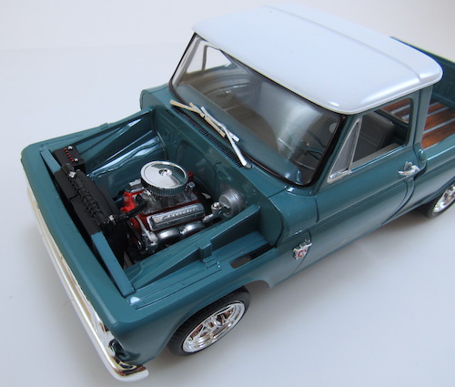 AMT 1966 Ford Fairlane 500 Muscle Car Model Kit.
