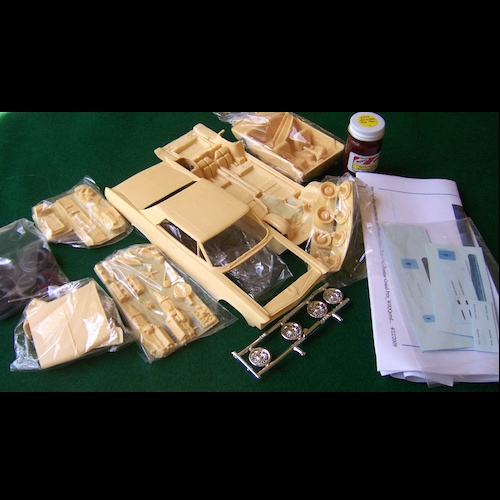 1963 Pontiac Grand Prix - Model Car World