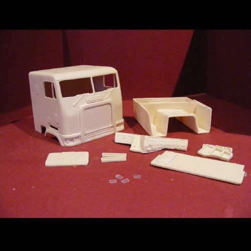 FLB Freightliner COE - Aussie Resin Models